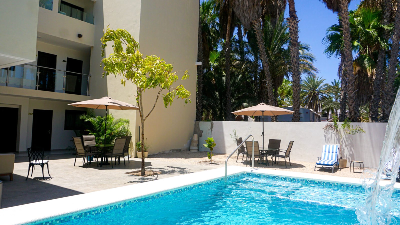Where to Stay in Loreto Mexico? The Best Beachfront Option